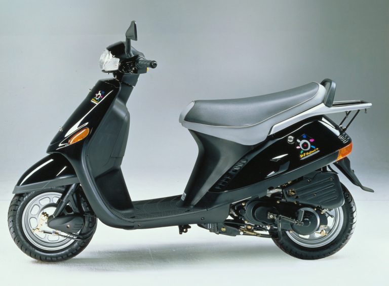 Los primeros pasos de KYMCO en España vinieron en ciclomotor hace 25 ...