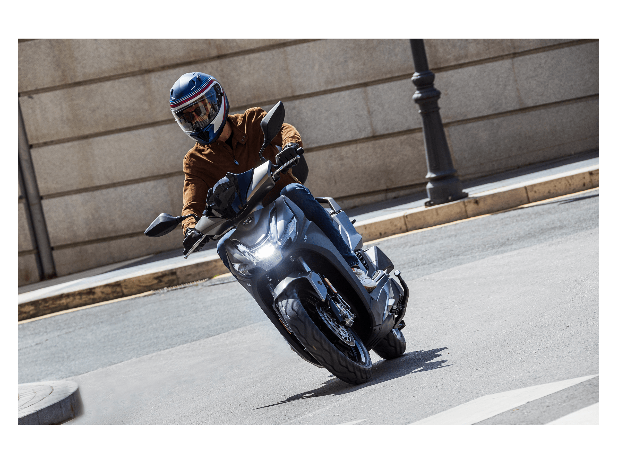 2400x1800_Galeria_Agility S_125 CBS_5-min.png