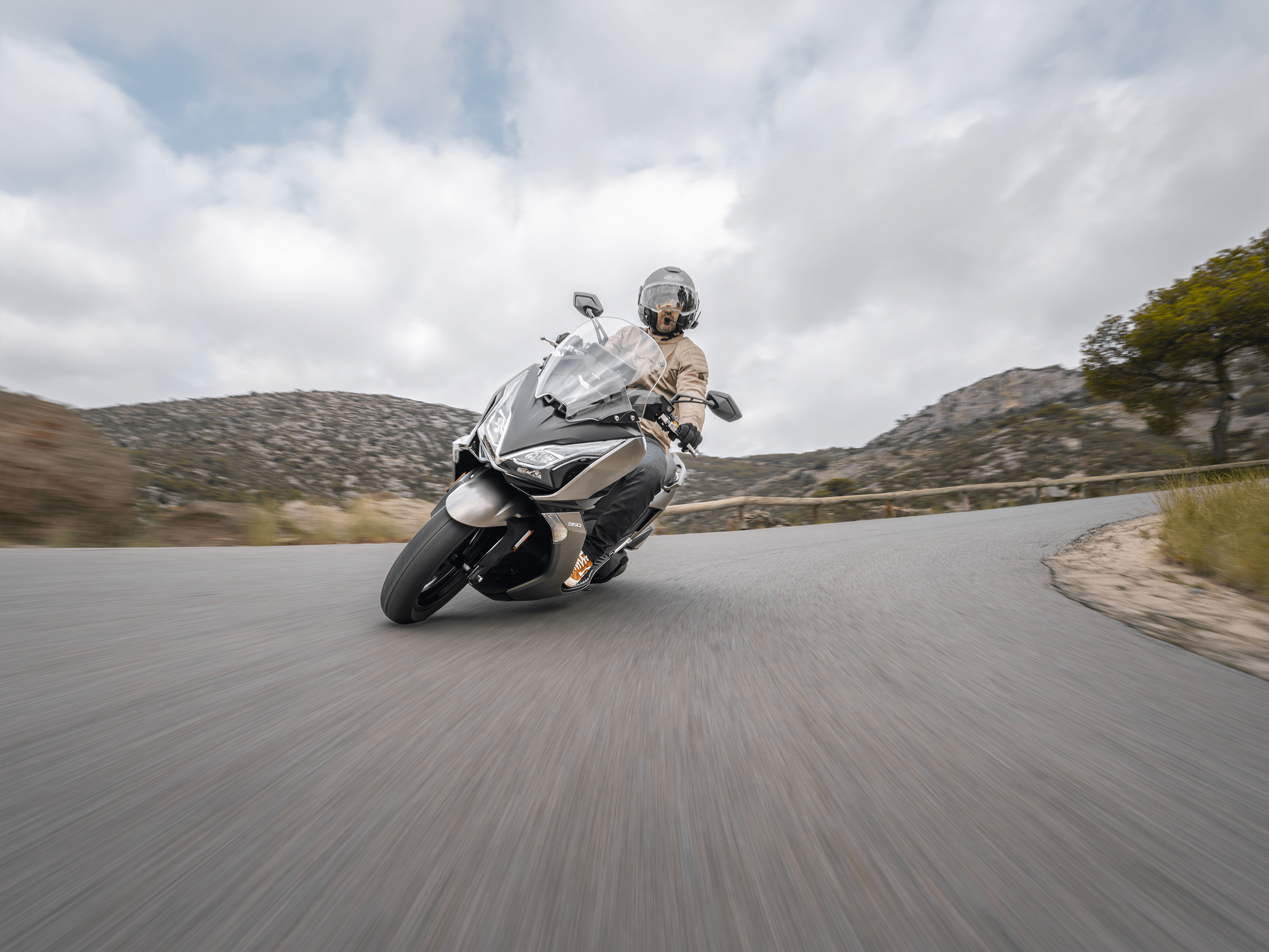 Super Dink 350 TCS KYMCO - Moto Scooter 350 cc