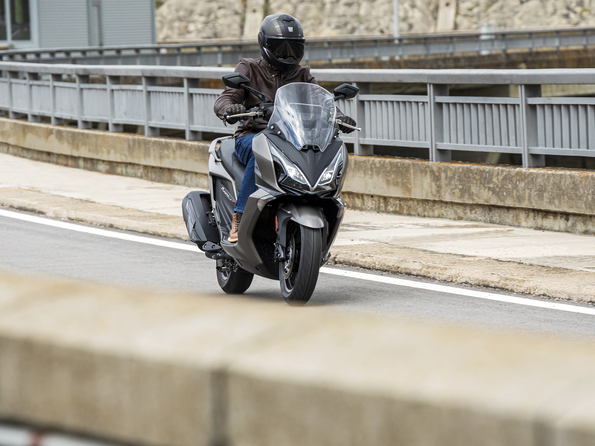 Super Dink 350 TCS KYMCO - Moto Scooter 350 cc